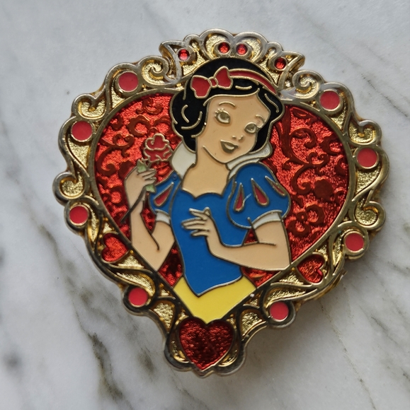 Disney | Jewelry | Snow White From Snow White And The Seven Dwarfs ...